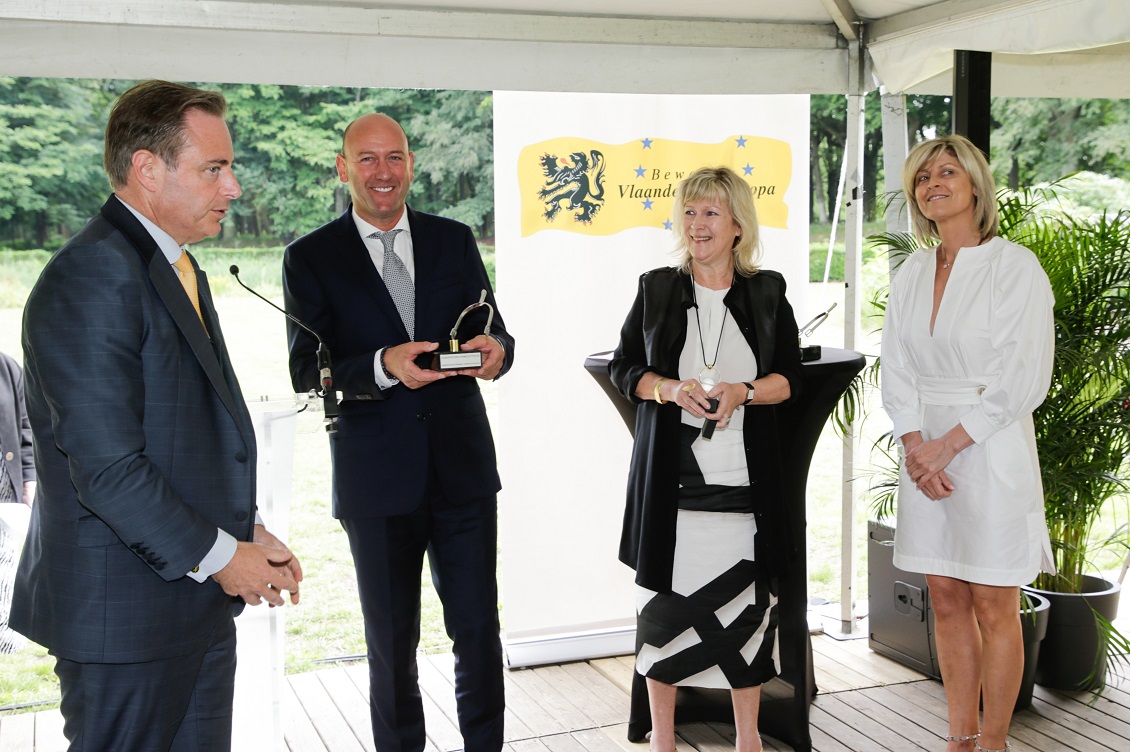 Jo en Anne Van Moer-Verstraeten ontvangen Gulden Spoor - Made in