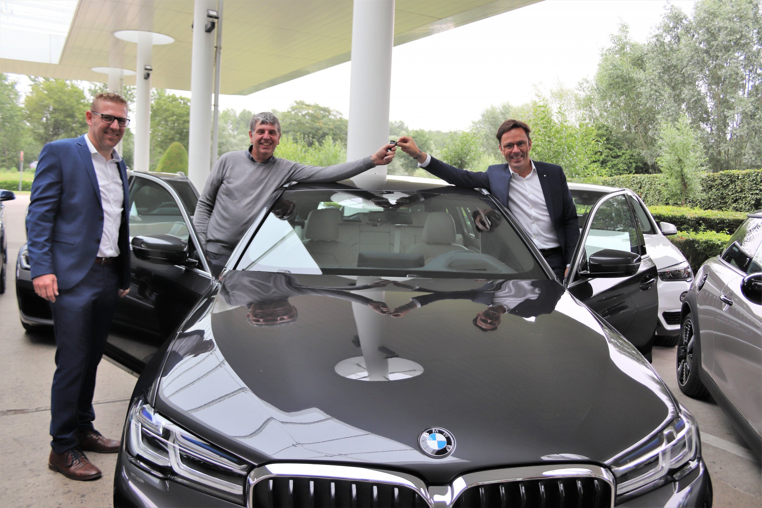 TSM krijgt auto van BMW Juma en BMW Group - Made in