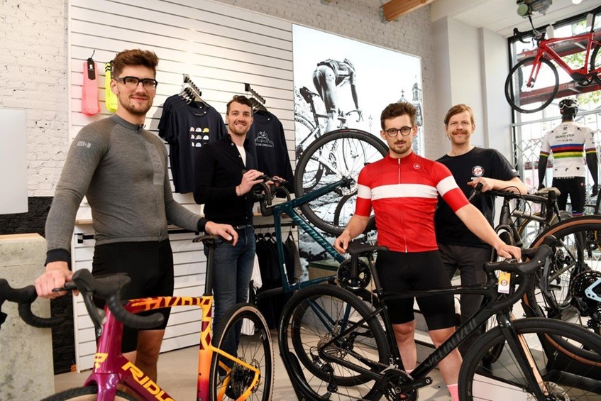 Fietsen De Geus opent vierde winkel voor racefietsen, gravel- en ...