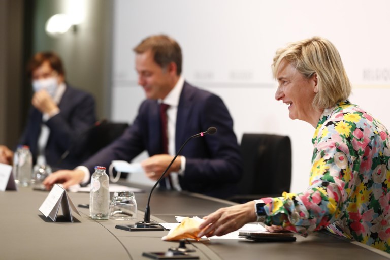 Voka 'zwaar ontgoocheld' over vertrek van Hilde Crevits als minister ...