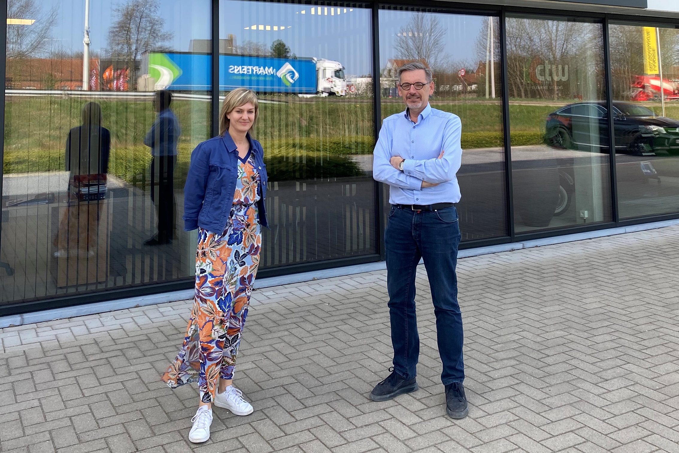 Out of office - Luc Vaes (AAT Architecten): - Made in