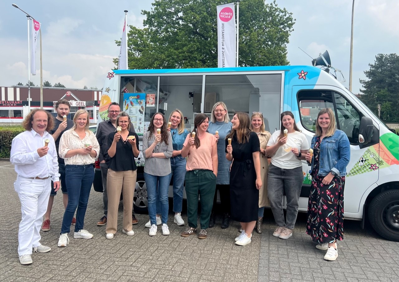 Out of office - Carlo van Tichelen (Phobos & Actor): "Leef volgens waarden, dan heb je normen ...