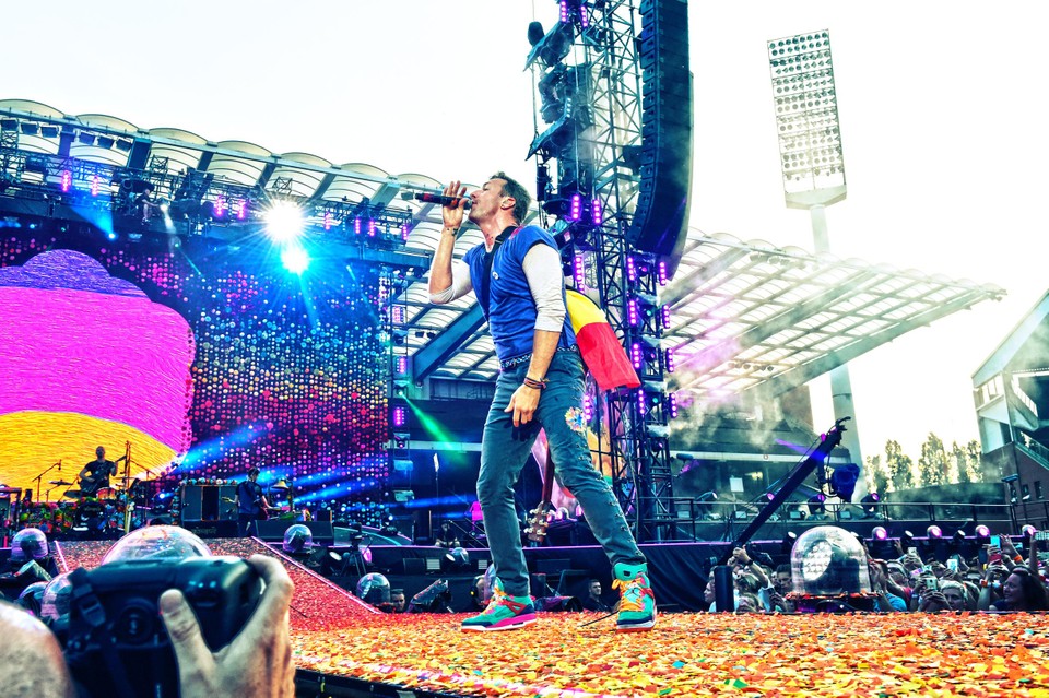 Oostendse PRG Projects geeft aan de Coldplay-optredens de nodige vibes - Made in