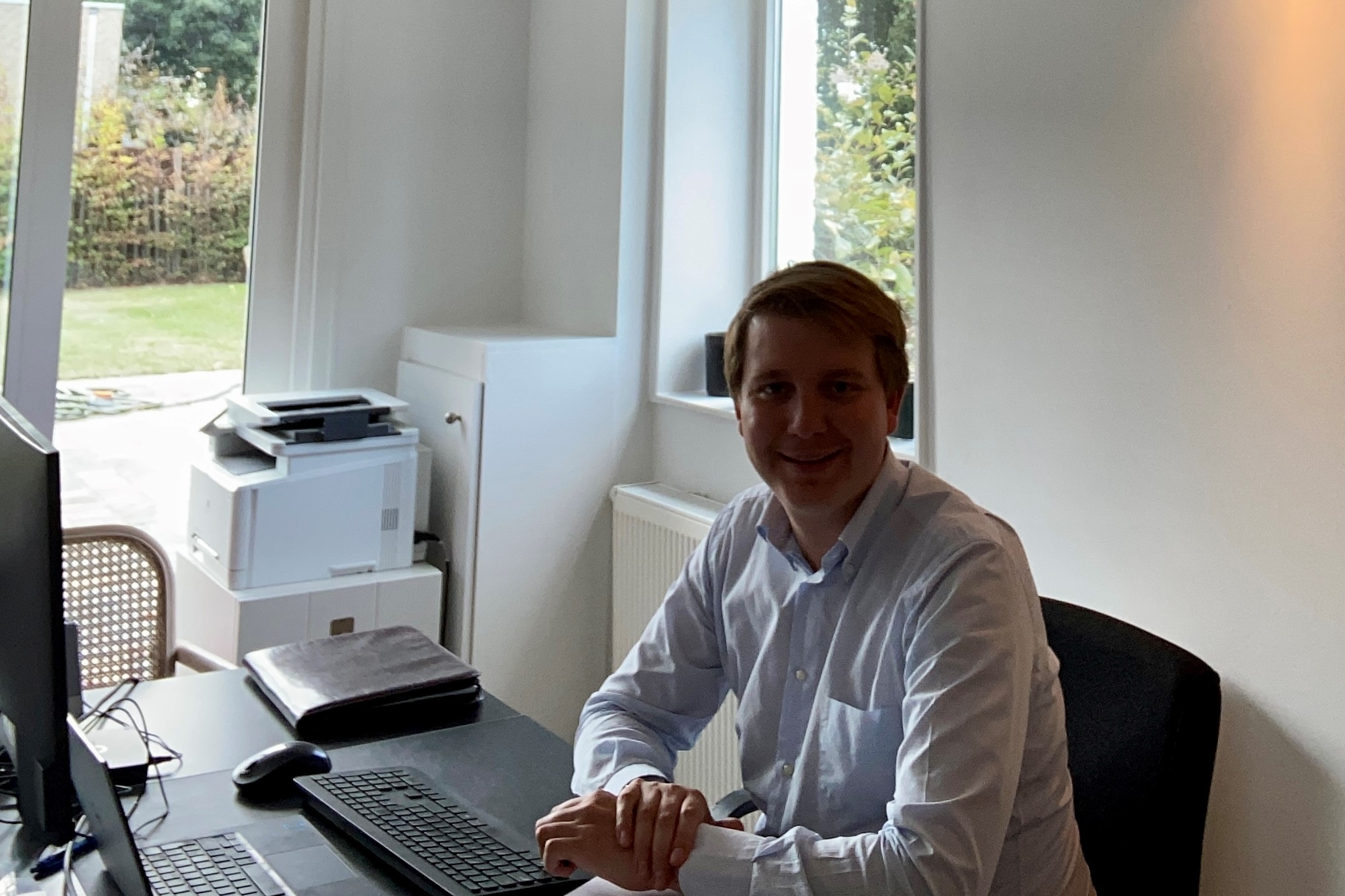 Arnaud De Buysscher (26) onderneemt van Maldegem tot Hong Kong: “Heel wat bedrijven kampen met ...