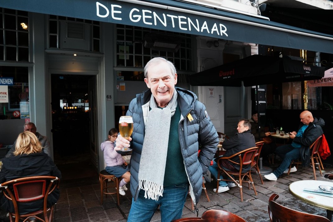 Zware ziekte dwingt Frederic Beernaerts om zijn bruine kroeg op te ...