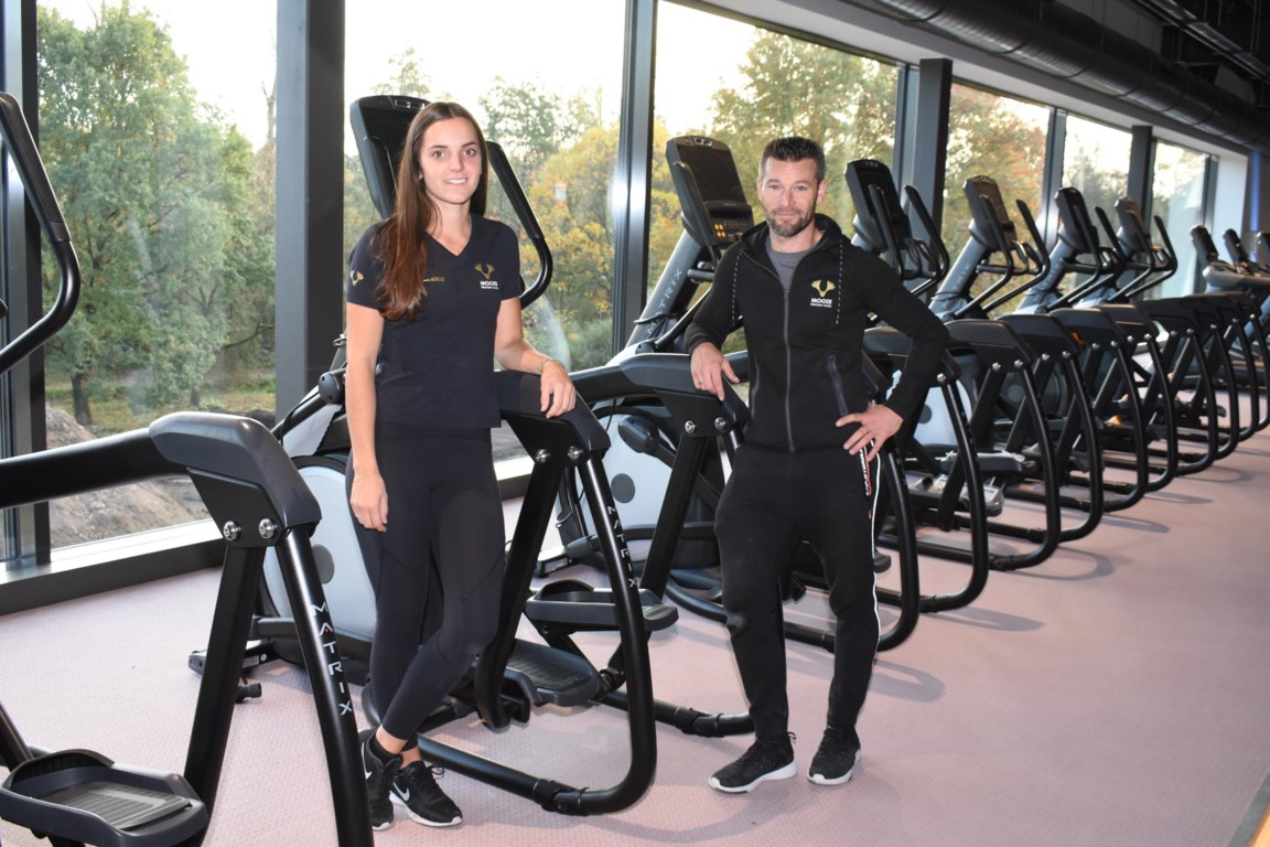 Rob plant vlag van Mooze in hele land - Made in