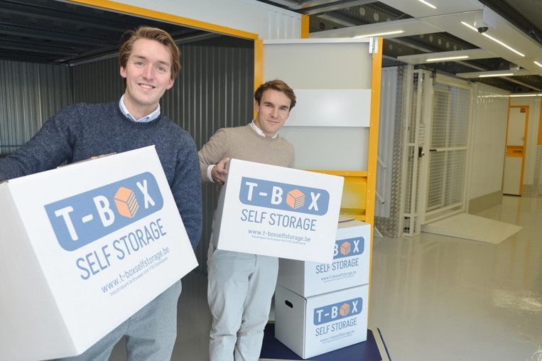 Ondernemende broers verhuren boxen van 2 tot 200 vierkante meter ...