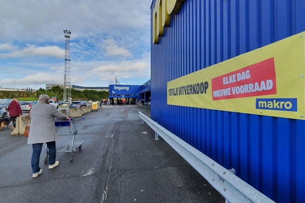 Meteen stormloop op eerste uitverkoopdag bij Makro - Made in
