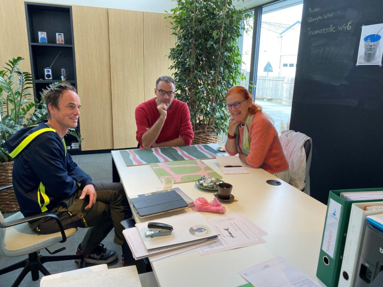 Arteconomy brengt kunstenaar Robin Vermeersch en bedrijfsleider Xavier ...