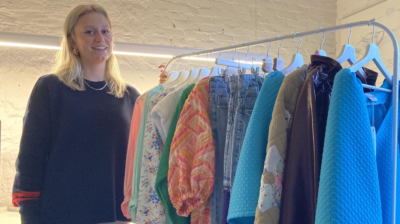 Fien Germijns draagt creaties van jonge Arendonkse ontwerpster Li Elsen ...