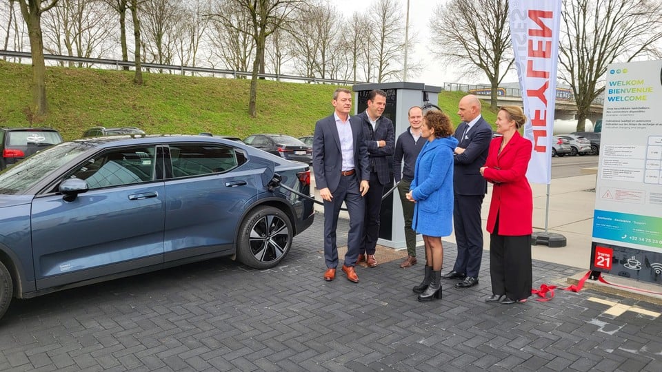 Heylen Warehouses opent state-of-the-art laadpalenpark aan afrit 21 van ...