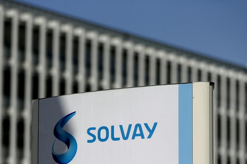 Solvay krijgt 92 miljoen euro schadevergoeding voor verzwegen ...