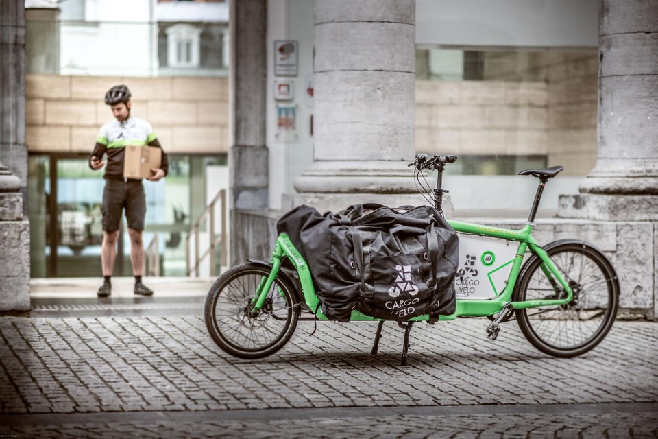 Fietskoeriers van Cargo Velo komen met pakjes tot in Leuven - Made in