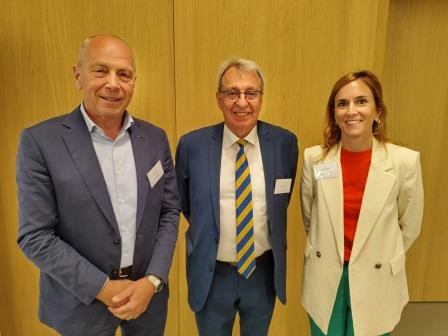 Boegbeeld Fa Quix passend uitgewuifd - Made in