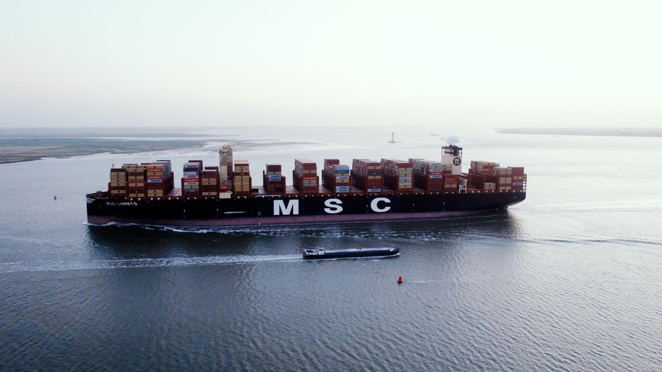 Grootste containerschip ter wereld aangekomen in Antwerpse haven - Made in