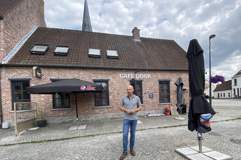 Laatste café sluit de deuren: “Dit dreigt een dorp te worden waar ...