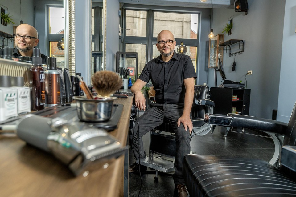Kapper Walter Moriau opent eigen herenkapsalon in hartje Mechelen: “Dit ...