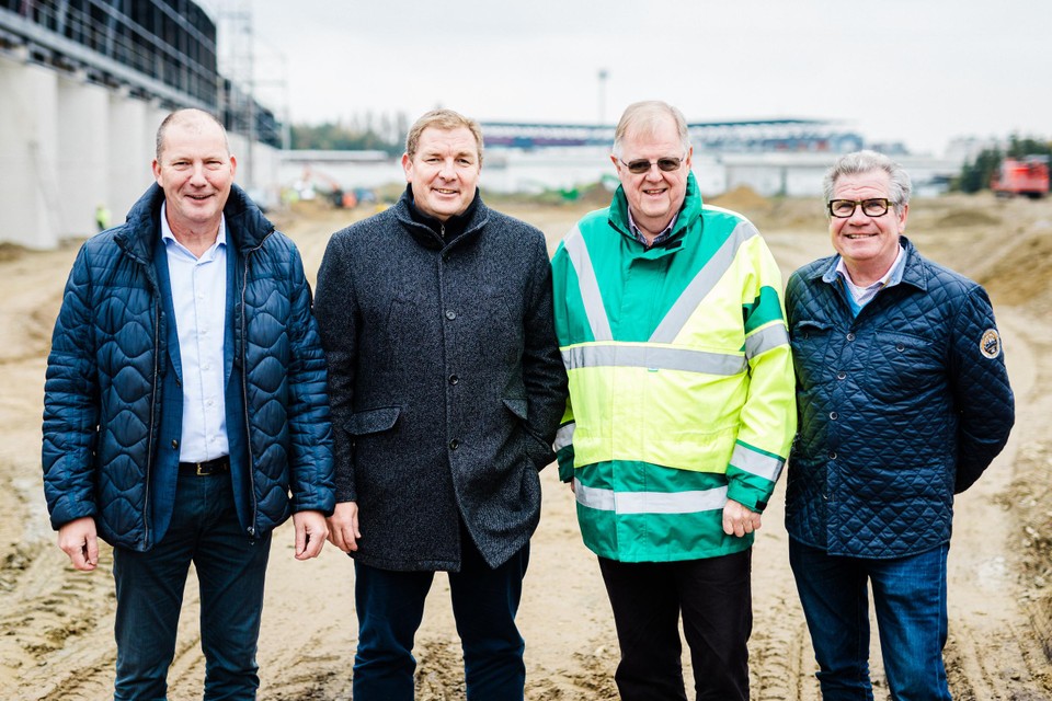 2,5 jaar na sluiting Inza-fabriek is site langs Albertkanaal ...