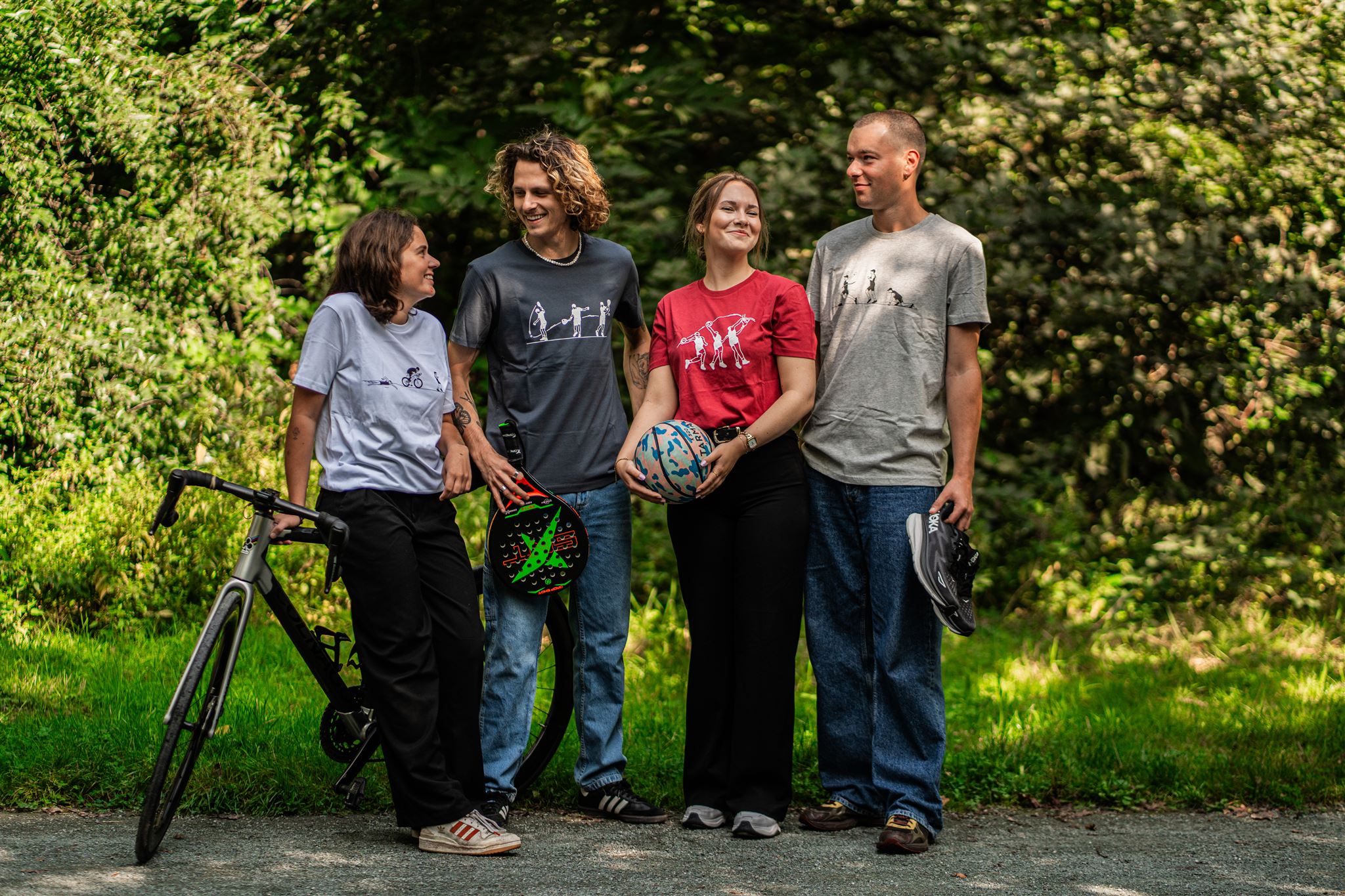 KLEIR. en VeeloHeero lanceren kledingmerk Team Alezi - Made in