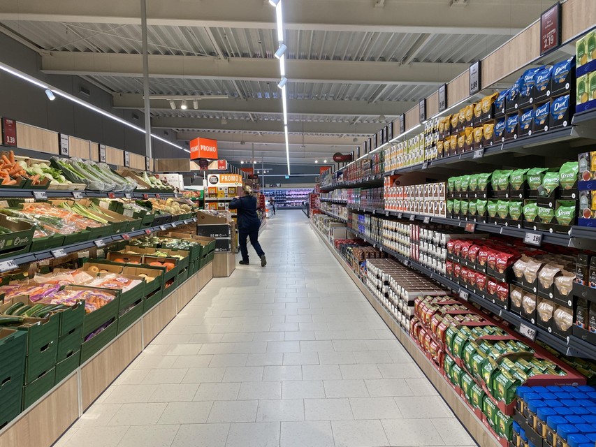 Grote Lidl-winkel opent de deuren in Wondelgem en trekt meteen veel ...