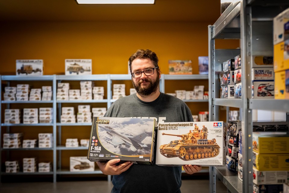 Wim maakt droom waar en opent winkel voor modelbouw - Made in