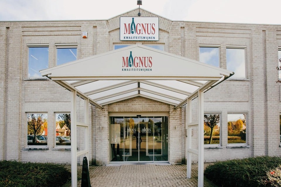 Grootste wijnimporteur van het land neemt Antwerpse invoerder Magnus ...