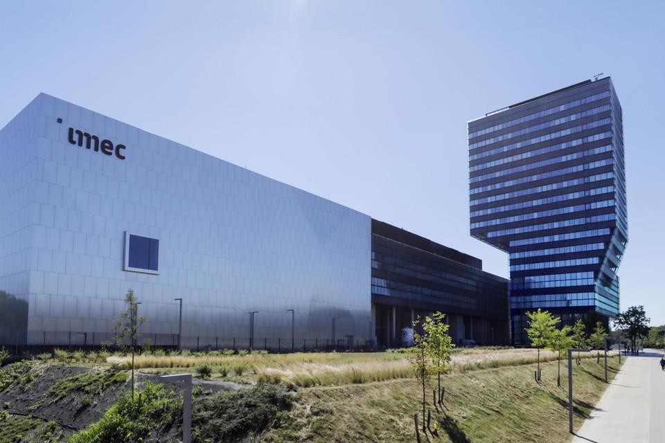 Imec ontwikkelt nieuwe technologie voor draadloze neurale implantaten ...