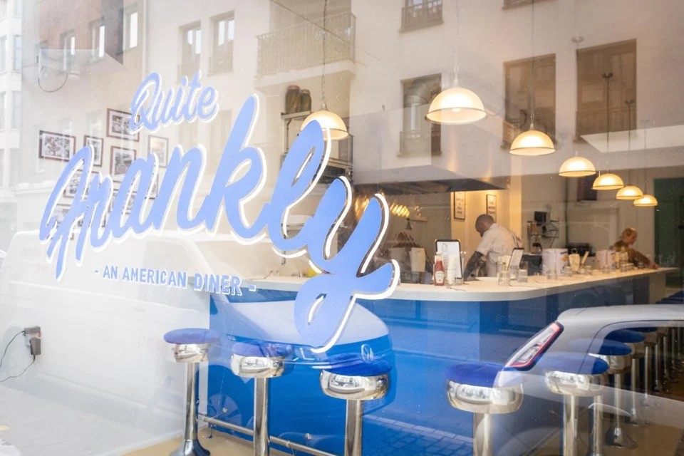 Met Quite Frankly opent eerste American diner in Antwerpen: geen ...