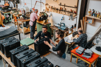 Mini-ondernemingen stellen producten voor in Groot Vleeshuis Gent - Made in