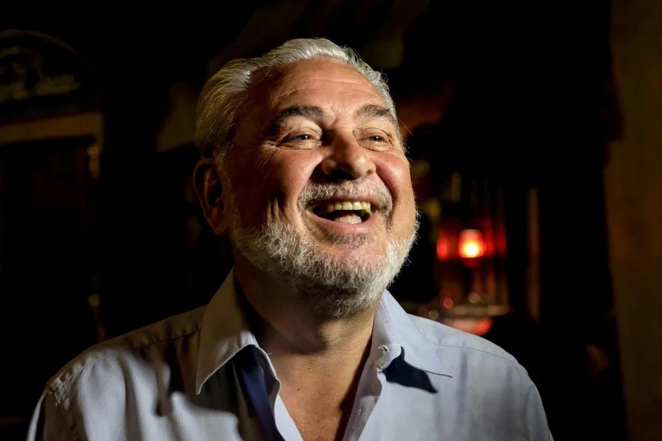 “Overheid kan 8 miljard euro besparen”: Fernand Huts lanceert ...