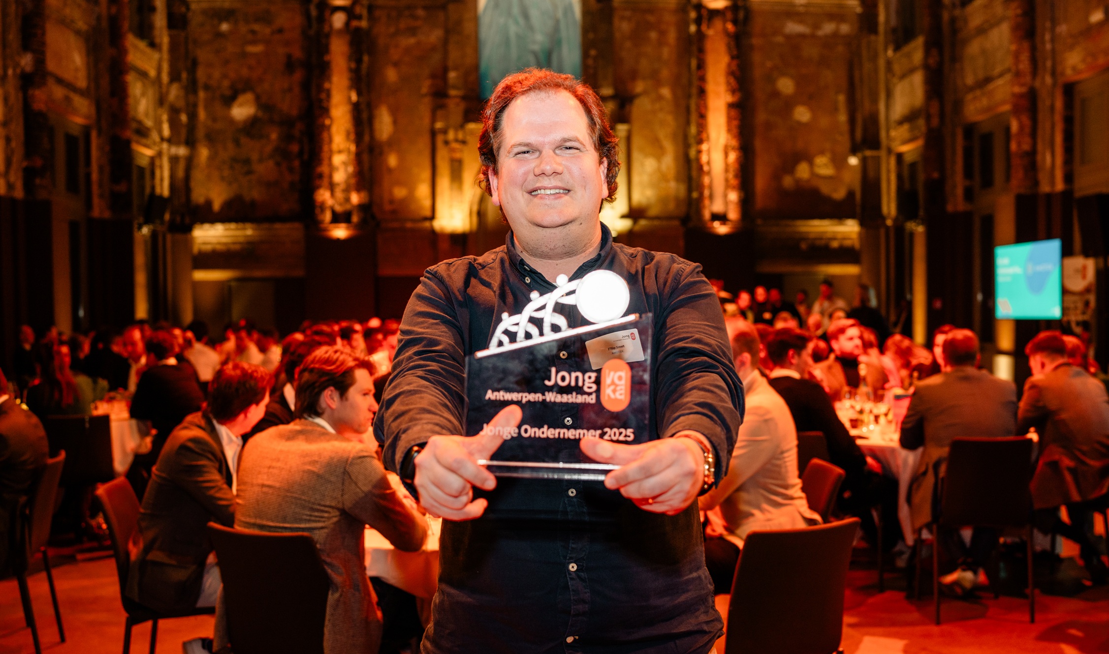 Filip Smet van Amotek wint award Jonge Ondernemer 2025 - Made in