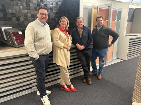 Kathleen Verhelst (Verhelst Bouwmaterialen) opent nieuwe deuren in Oost ...