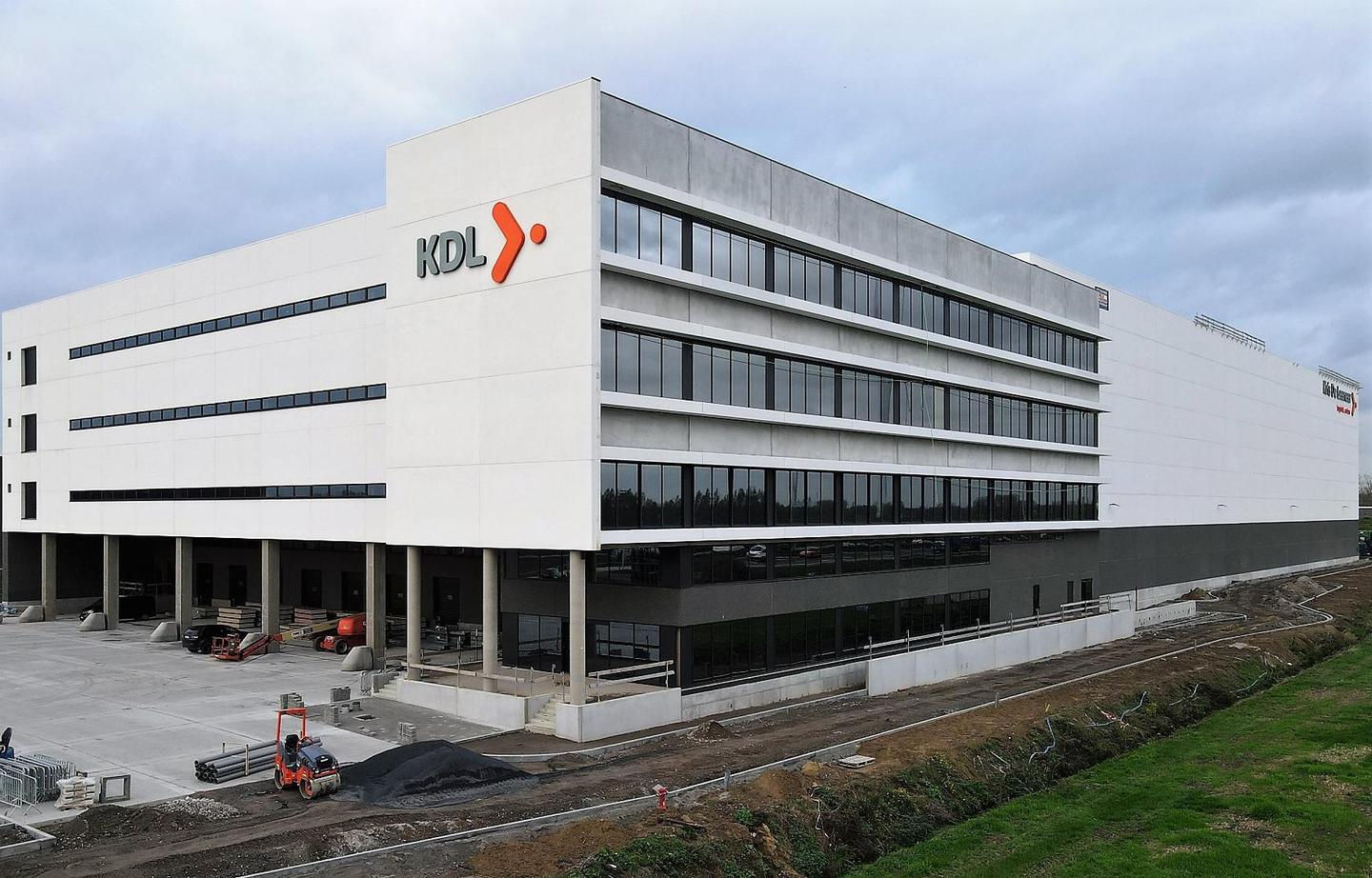 Transportbedrijf KDL Kris De Leeneer vervoert koekjes zonder uitstoot ...