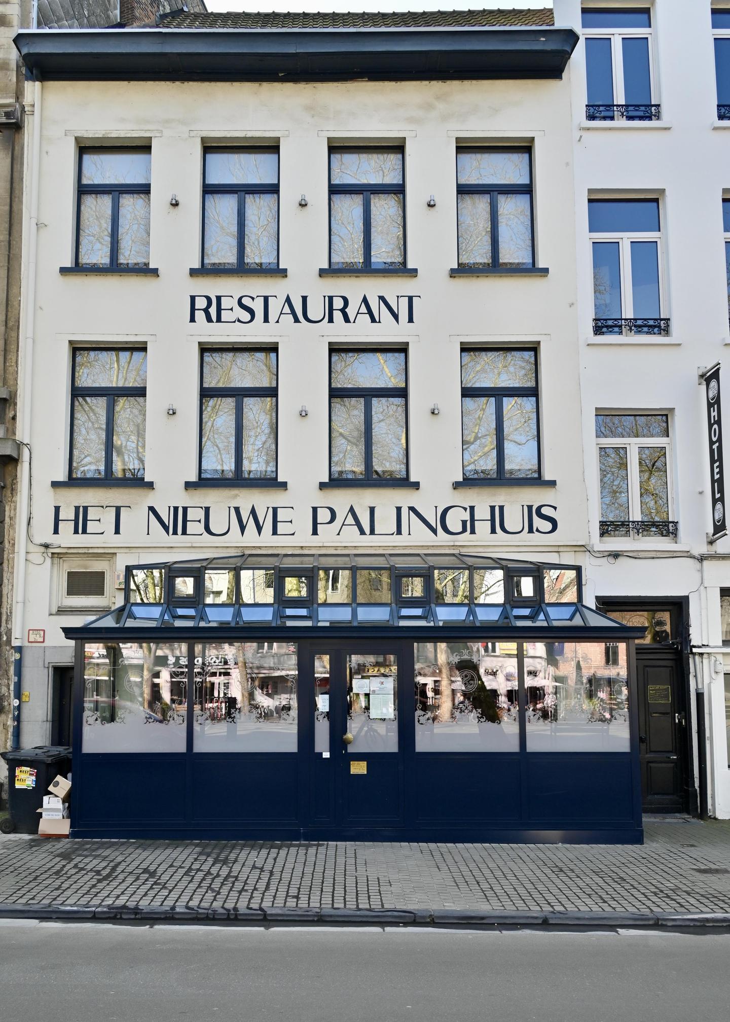 En toen ging alles op slot: zo overspoelde eerste coronagolf ons land ...