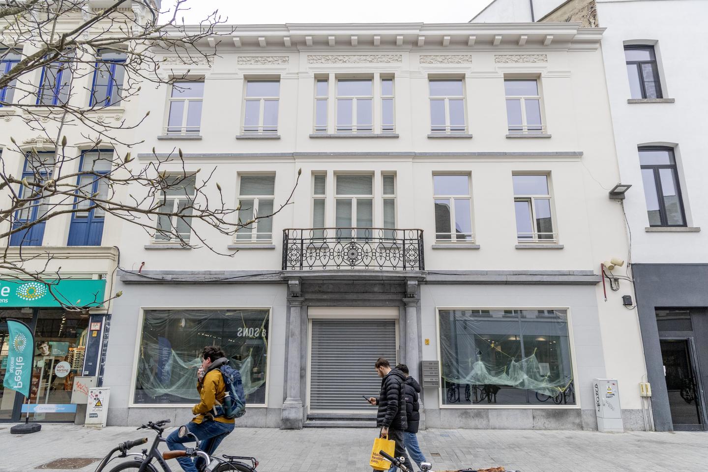 Ketens s.Oliver en Søstrene Grene vullen leegstaande handelspanden op ...