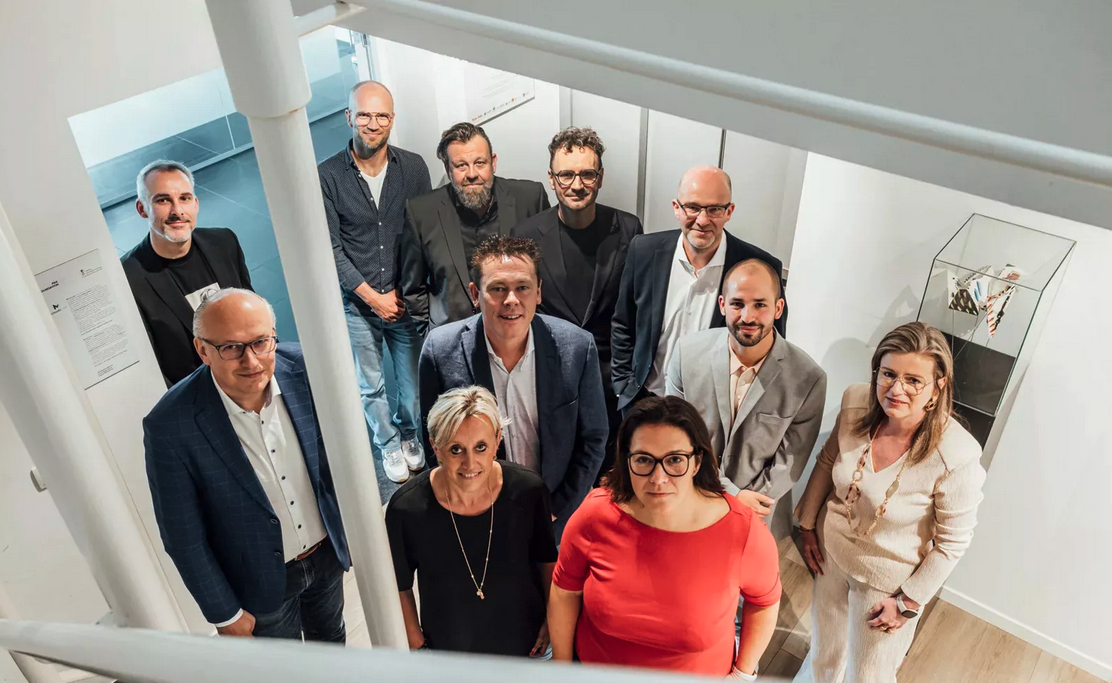 RCA rebrandt zichzelf - Made in