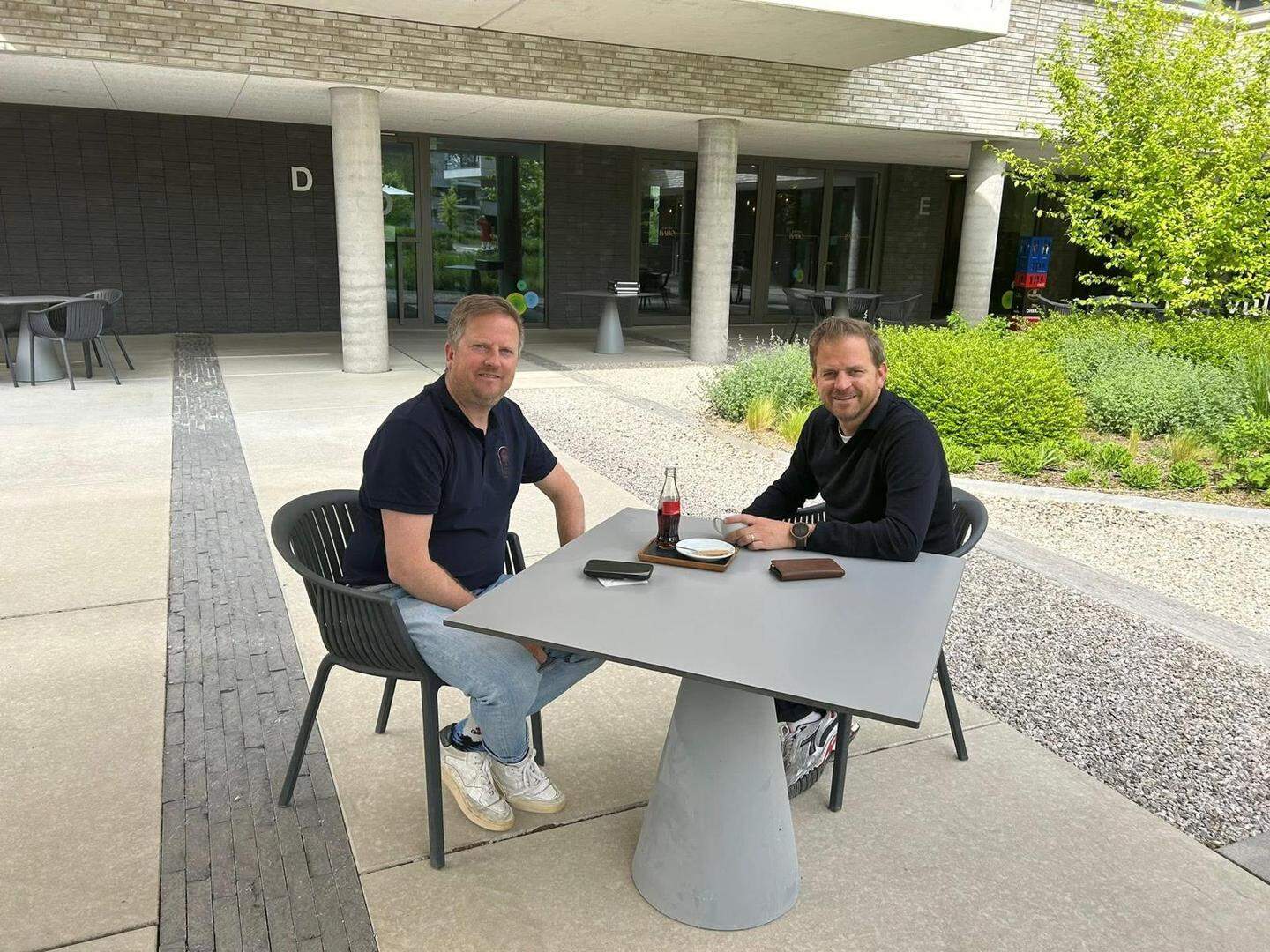 Broers openen 4de Edegemse zaak: “Bij Bistro Babo moet iedereen zich ...