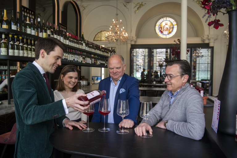 Pede Drinks opent zesde vestiging in Aalter met indrukwekkend ...