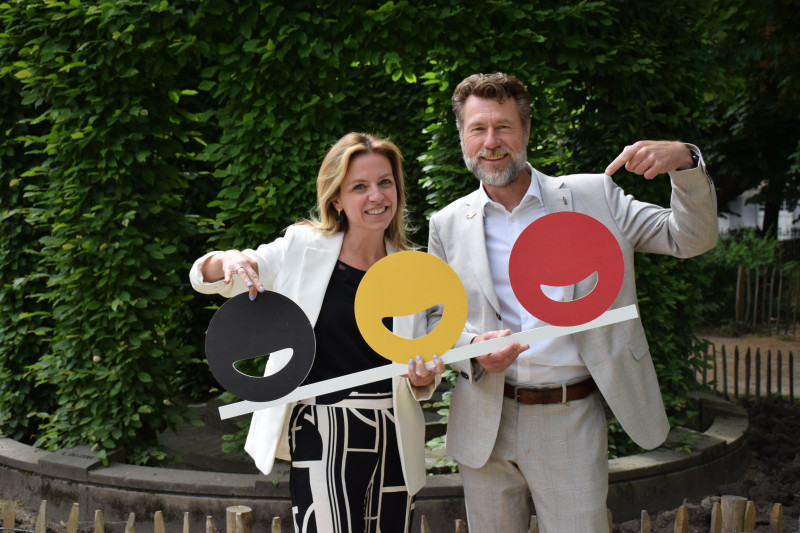Jan Clarebout en niet McCain neemt Mydibel over in West-Vlaamse deal ...