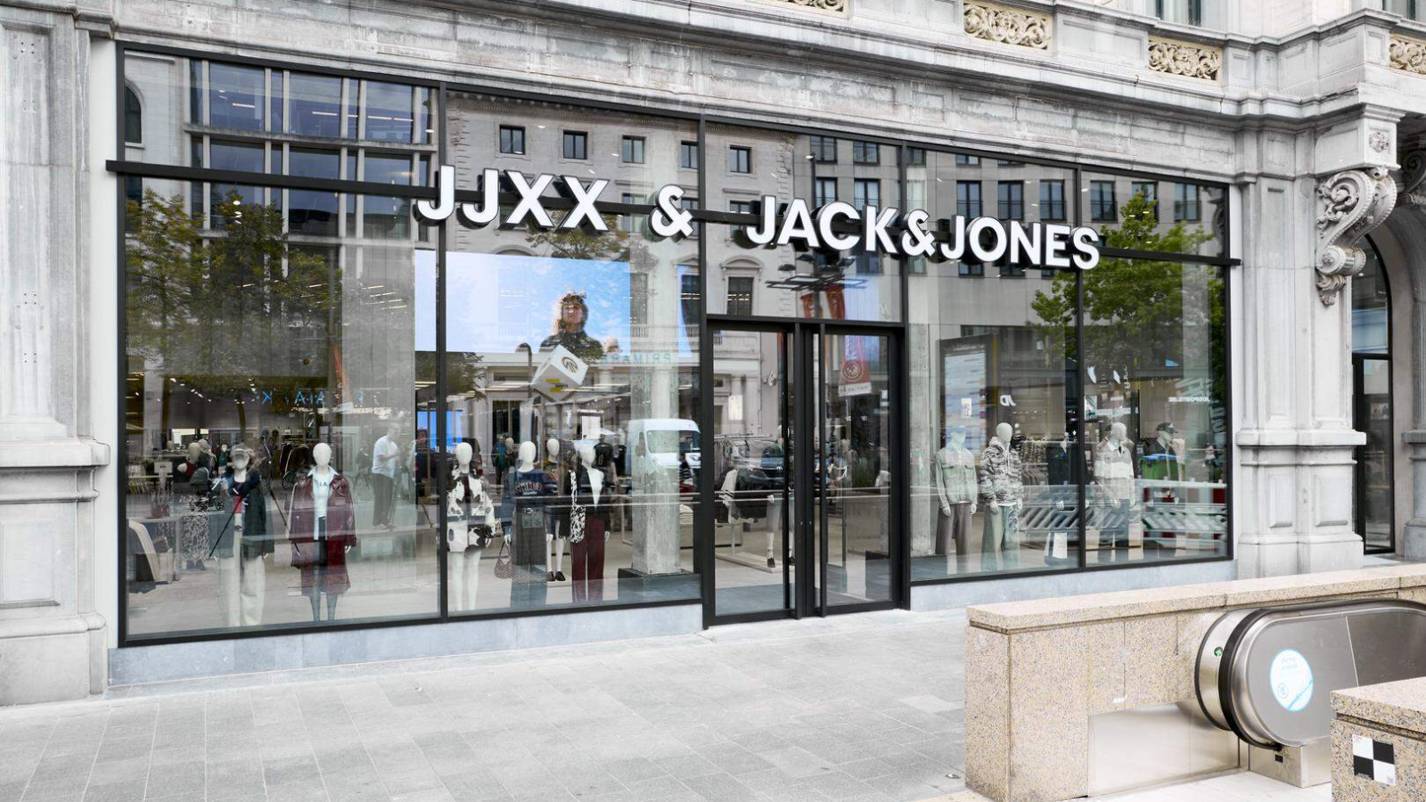 Mannen- en vrouwenlabel samen: Jack & Jones en JJXX openen nieuwe ...
