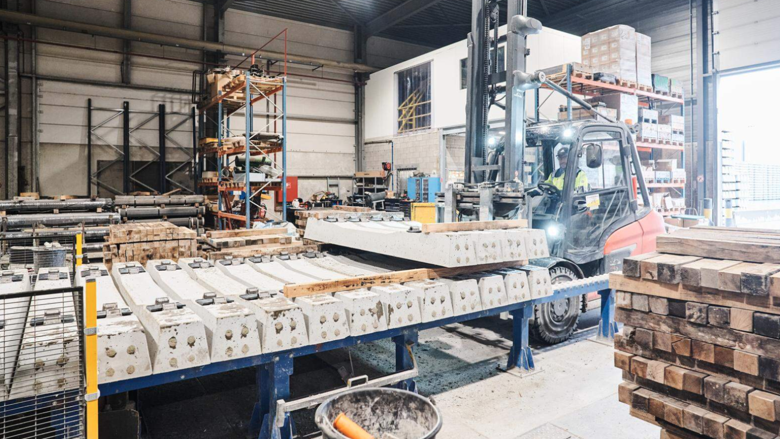 Miljoenencontract voor Sateba - Made in