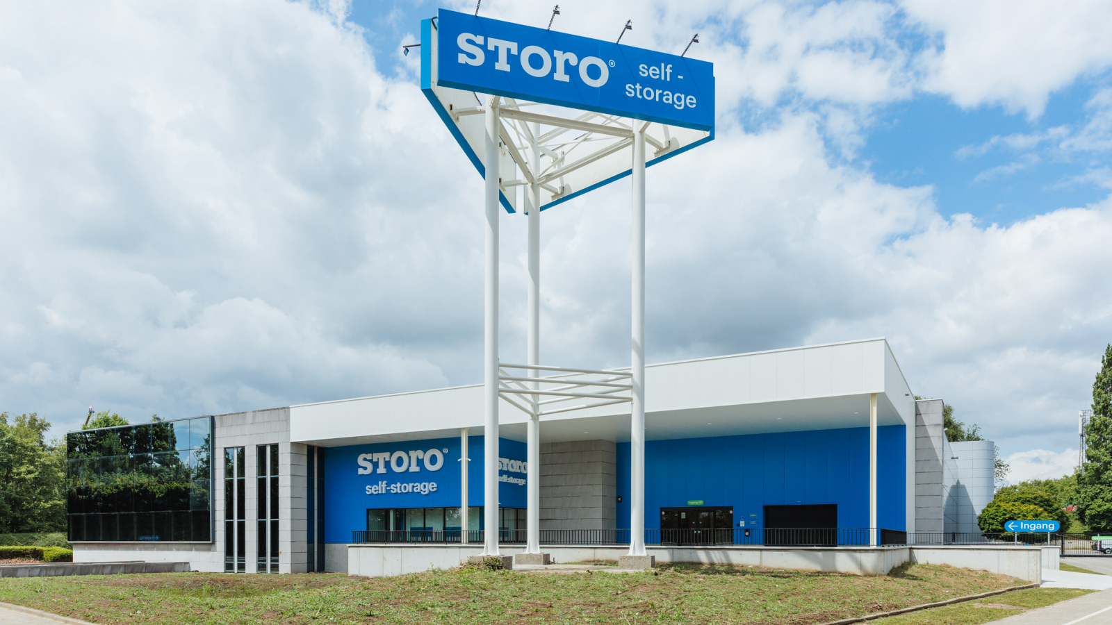 Storo geeft kantoorgebouw tweede leven als moderne self-storage - Made in