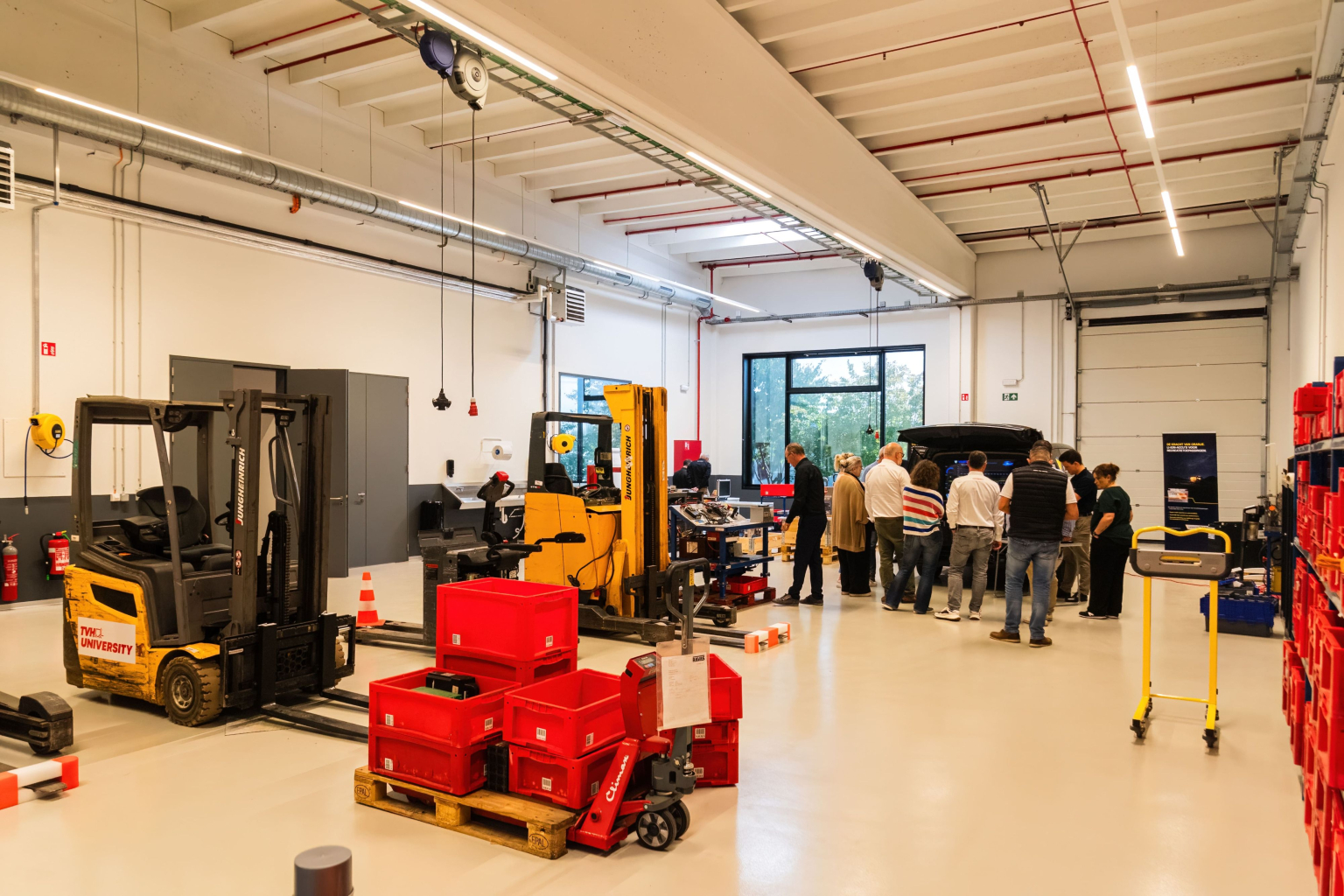 Auto operator ICO wil in Zeebrugge een vijftien verdiepingen tellende ...