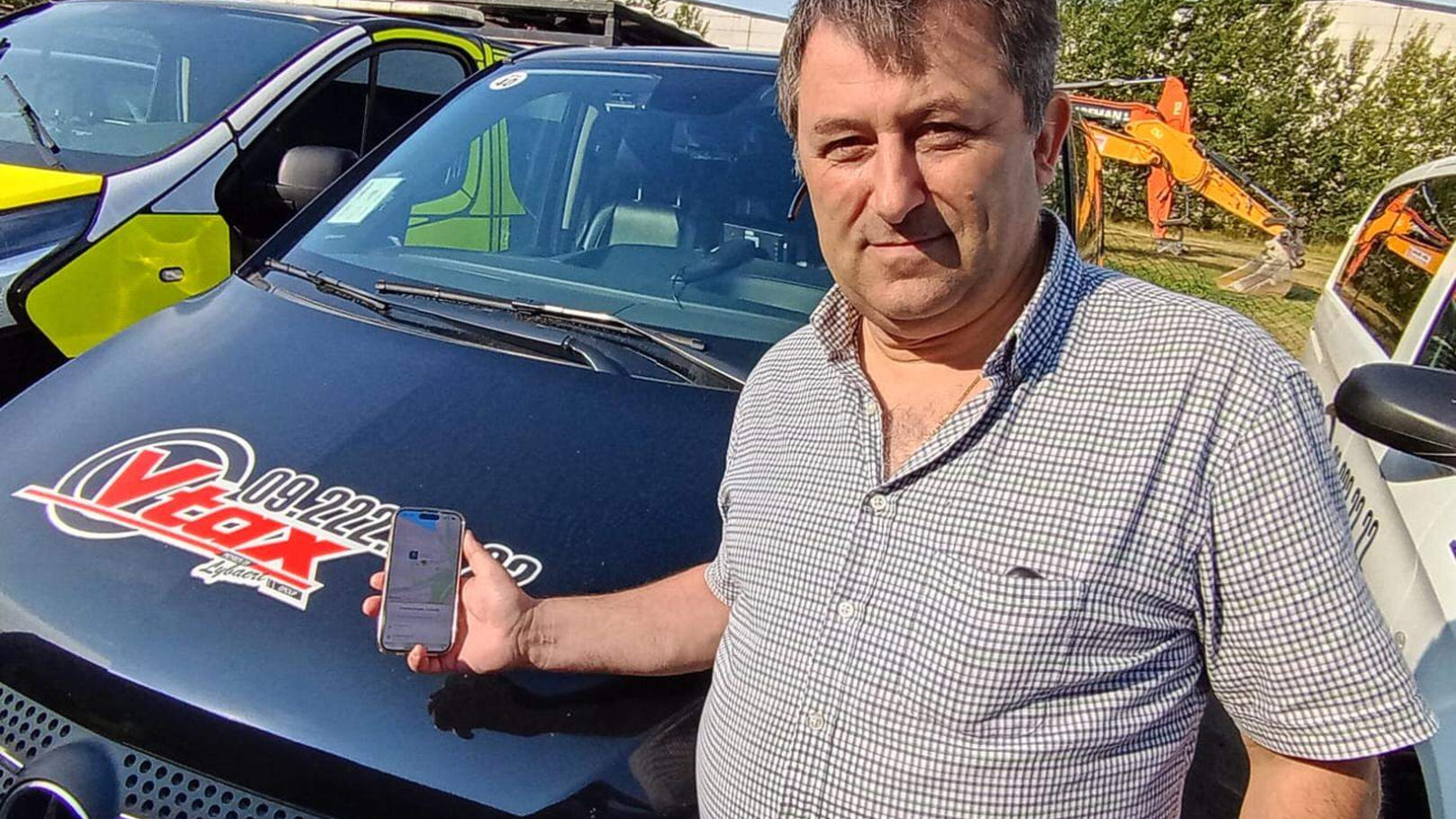 Oudste taxibedrijf van Gent lanceert jaar na overname eigen app: “Bij ...