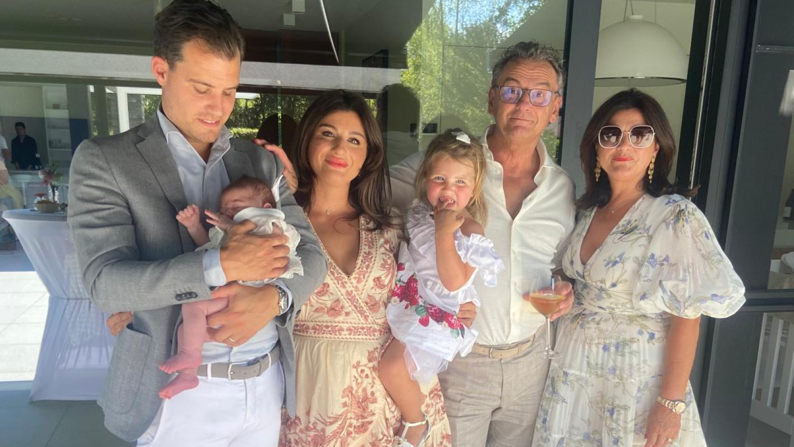 Hasseltse kapper mikt op keten in Dubai - Made in