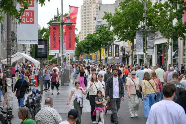 Na woelige renovatie opent vernieuwde Inno winkel de deuren in Woluwe ...