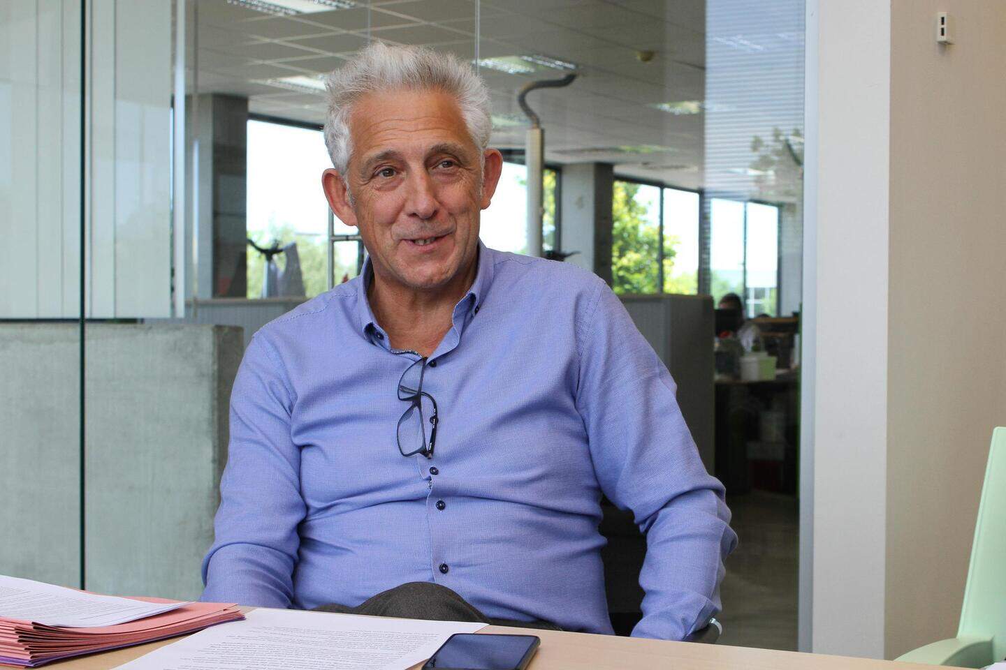 CEO en grondlegger UTB Robin Baele (65) gaat met pensioen en geeft ...