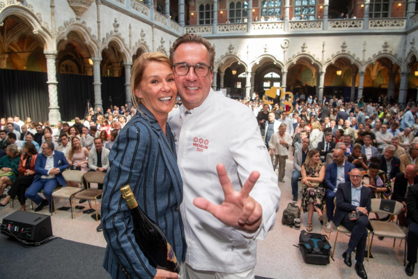 Altin Mero (31) pendelde jaren tussen de strafste restaurants ter ...