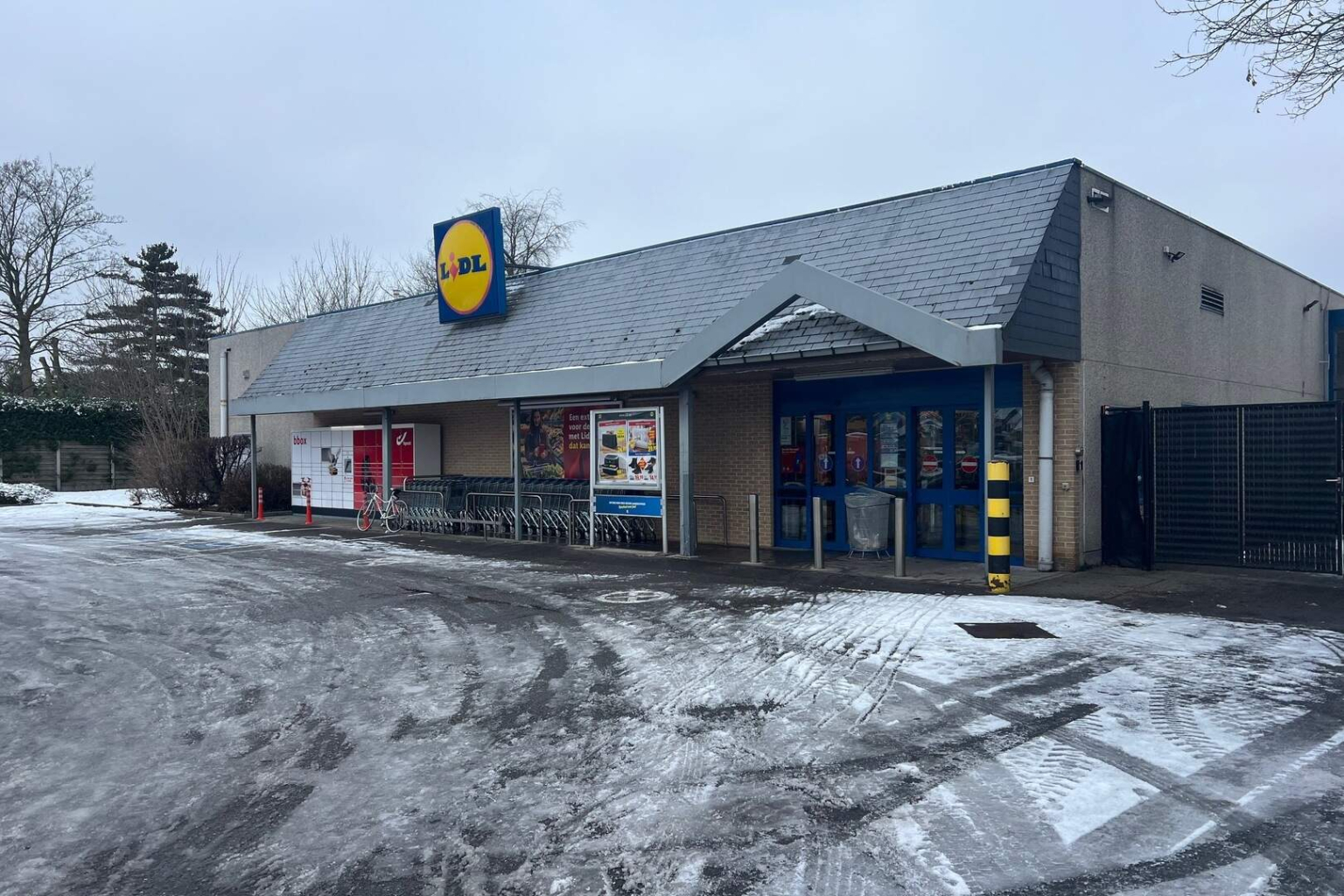 “We willen niets verspillen”: Aldi opent tijdelijke outlet in ...