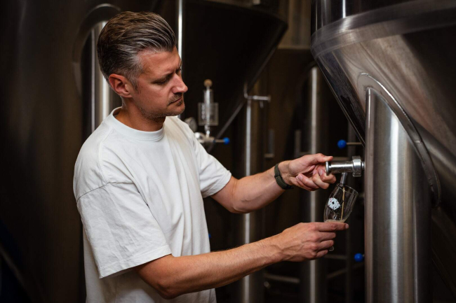 Het Nest stelt nieuw alcoholvrij bier voor: "Weinig brouwerijen wagen ...